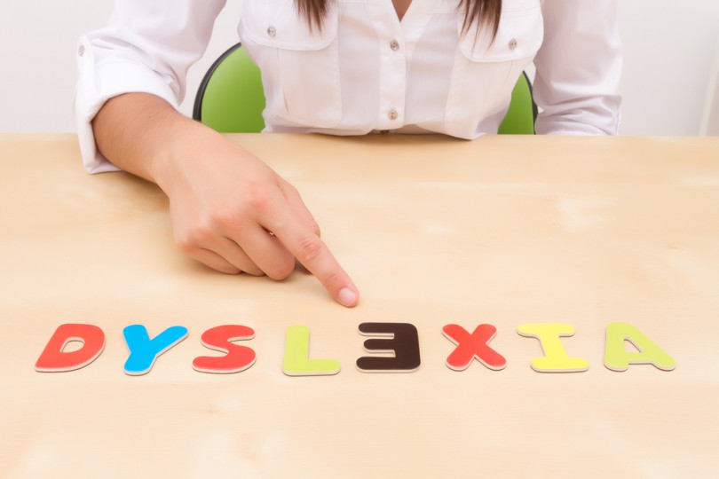Dislexia infantil: Como diagnosticar, Sintomas, Como tratar